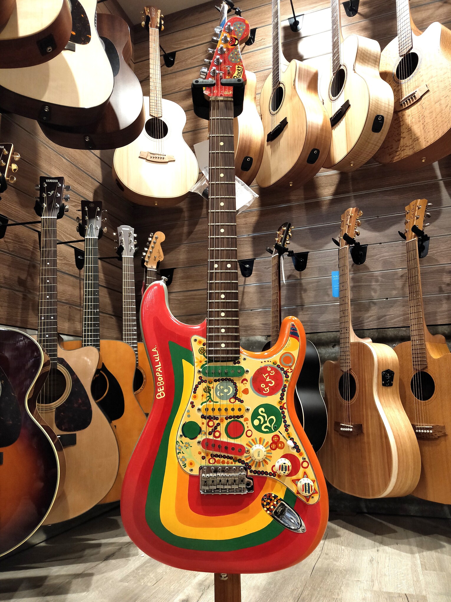 Used & Vintage Musical Instruments | Riffs & Licks Music